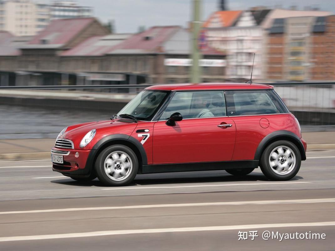 试驾MINI Cooper R50：大号玩具车的快乐，要上手才知道 - 知乎