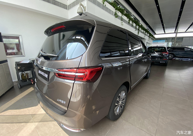 【到店实拍】德州别克GL8 2020款陆上公务舱652T豪华型 - 知乎