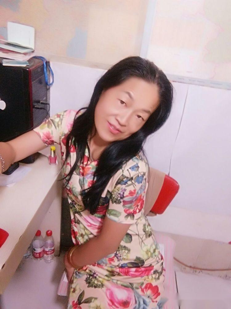 美丽成熟的少妇自拍 知乎