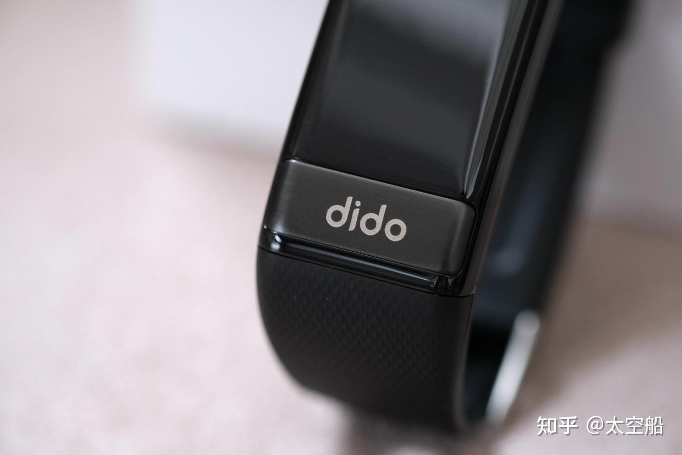 更多更专业的身体监测功能，dido R40S PRO智能手环