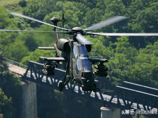 揭秘意大利A129“猫鼬”武装直升机！ - 知乎