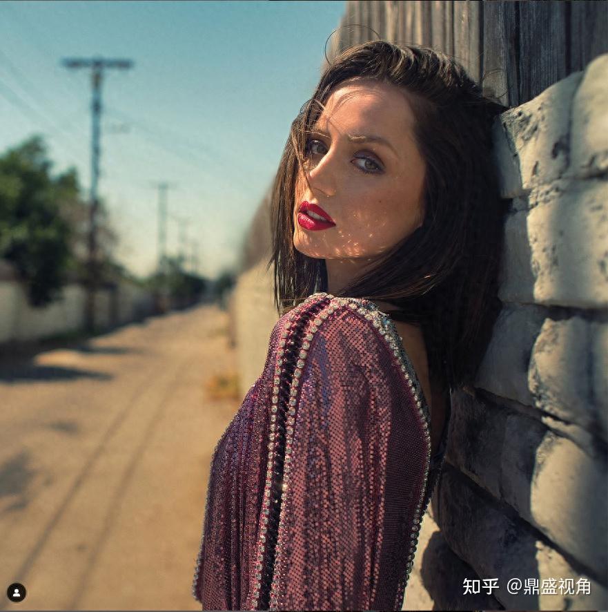 安娜·德·阿玛斯(Ana De Armas)来自古巴裔的西班牙完美容颜 - 知乎