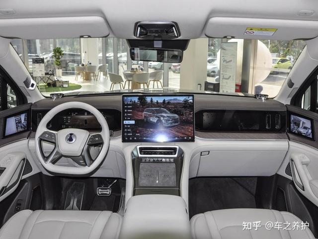 国产“巨头”间的PK，领克900 VS腾势N9，谁更值得入手 - 知乎