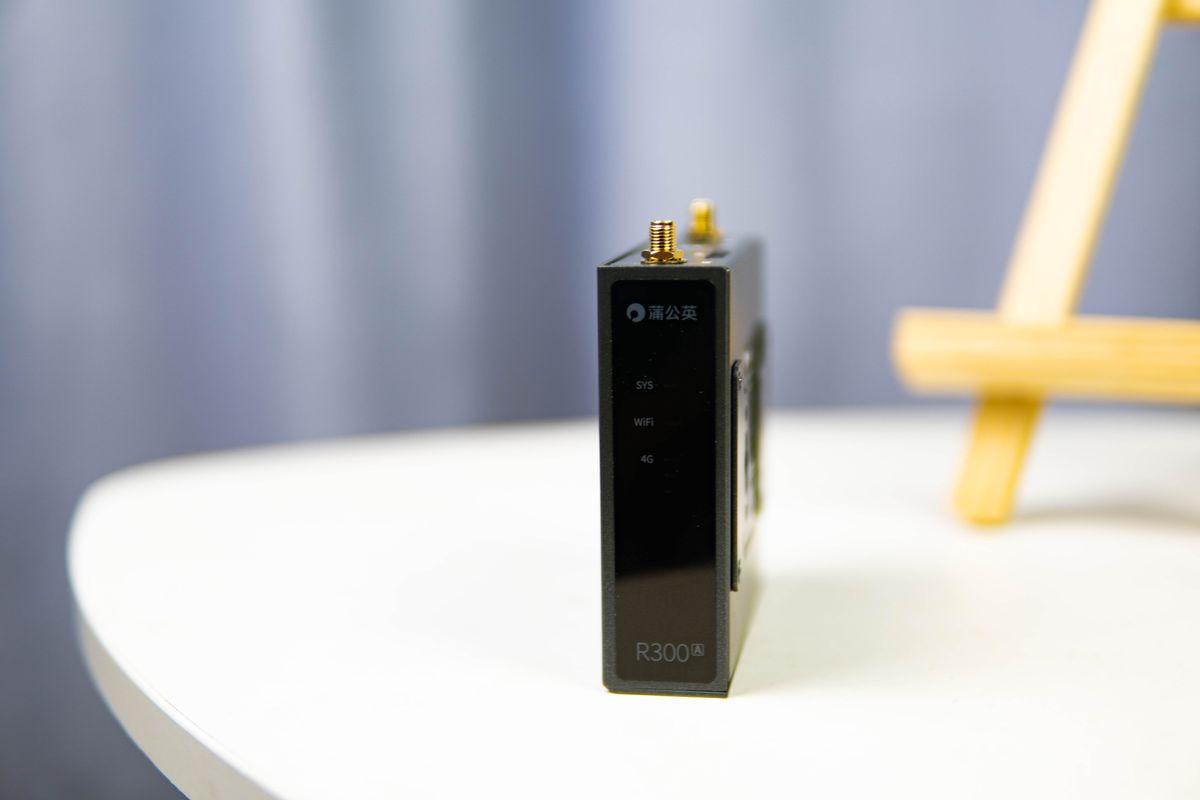 无网线的最佳WiFi方案，蒲公英R300A 4G工业路由器测评 - 知乎