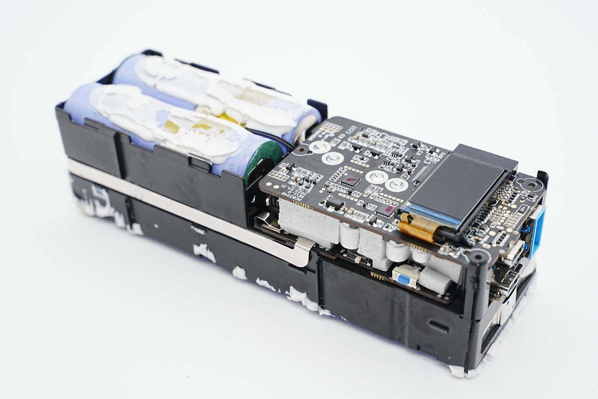 拆解报告：Anker安克140W 2C1A双向快充移动电源A1289 - 知乎