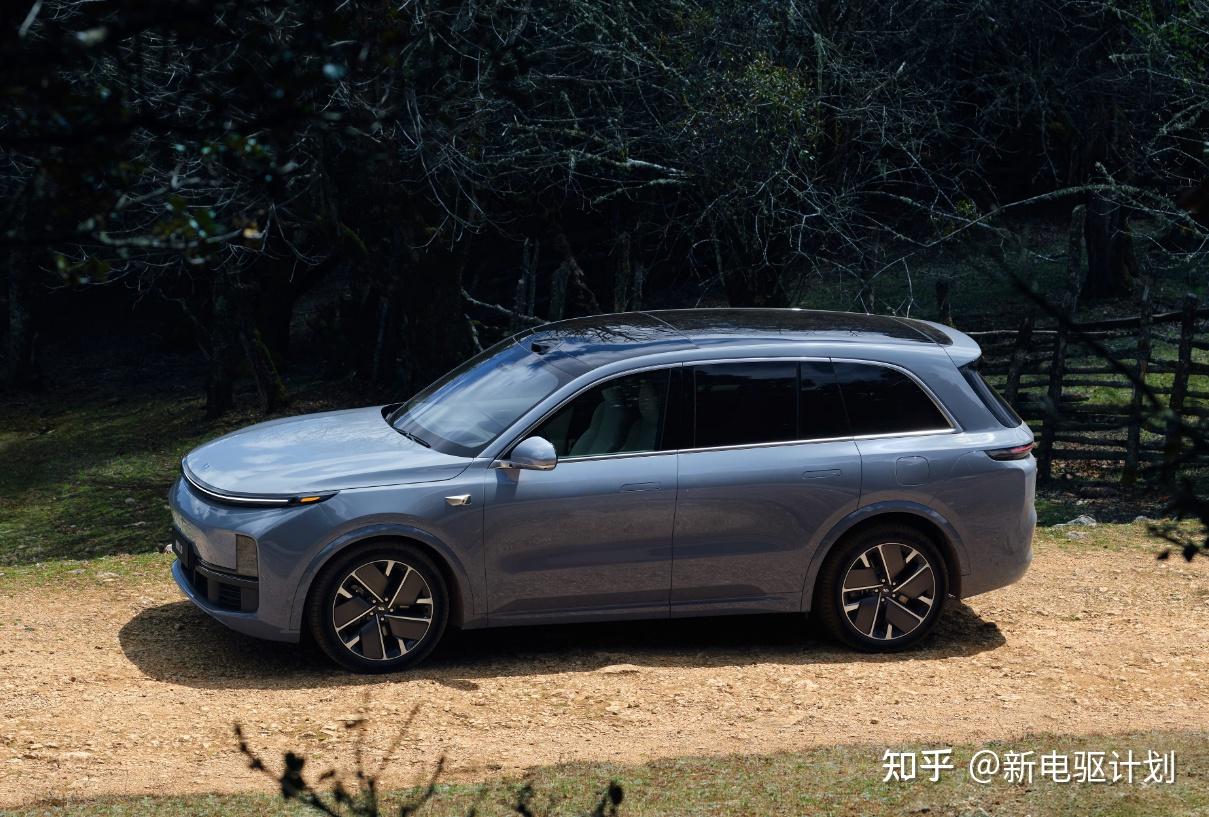 全家出行选大六座SUV！理想L8被深蓝S09打败了？ - 知乎