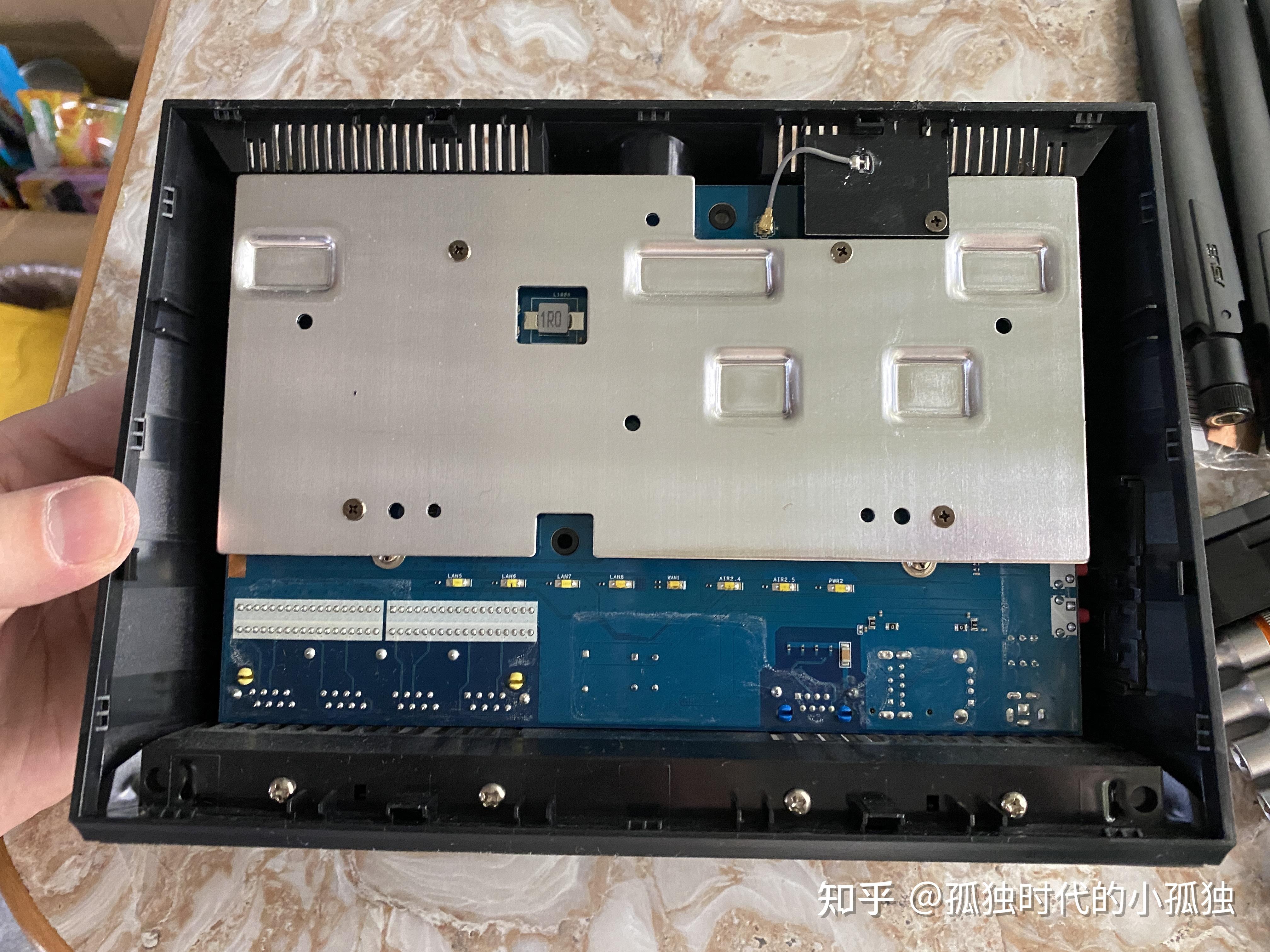 华硕AC86U散热改造 - 知乎