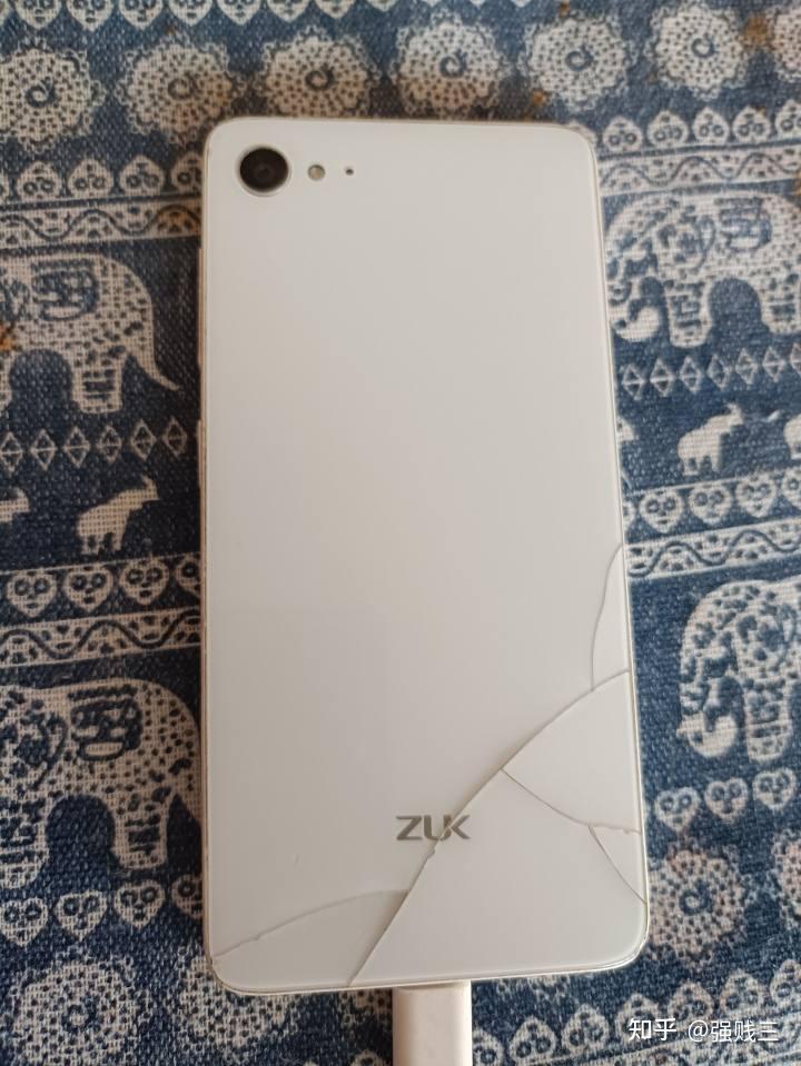 ZUKZ2刷机小王子小屏旗舰 后盖板翻车事件值得深思 - 知乎