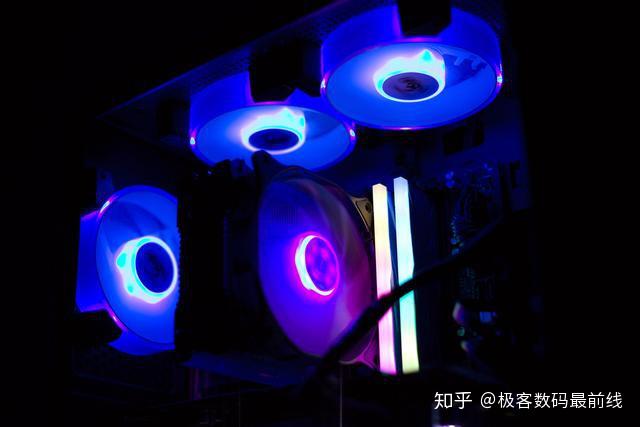 小而精，爱国者YOGO M2果然是桌面电竞利器 - 知乎