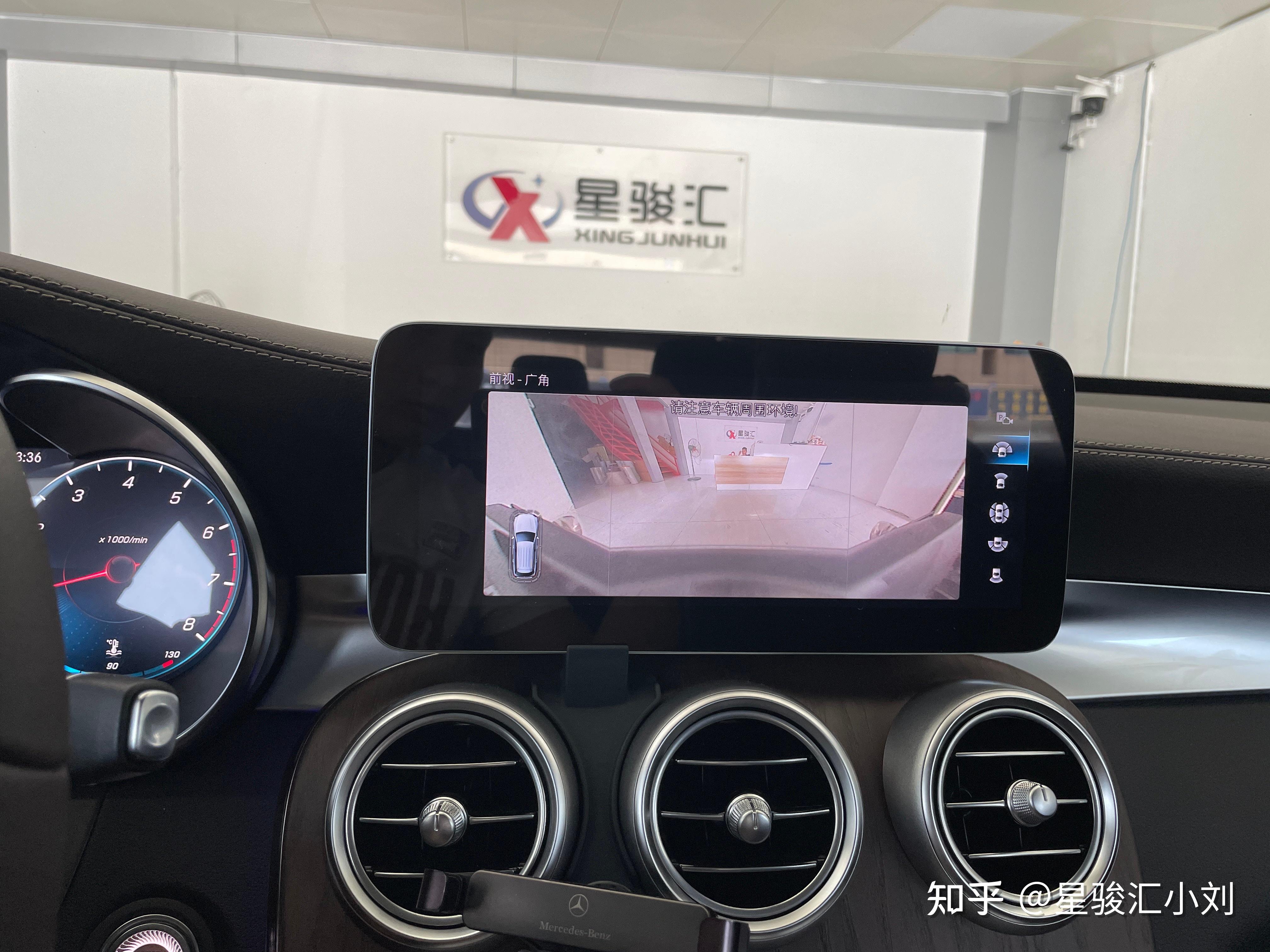 22款奔驰GLC260豪华型升级原厂360全景影像系统，新手秒变老司机 - 知乎