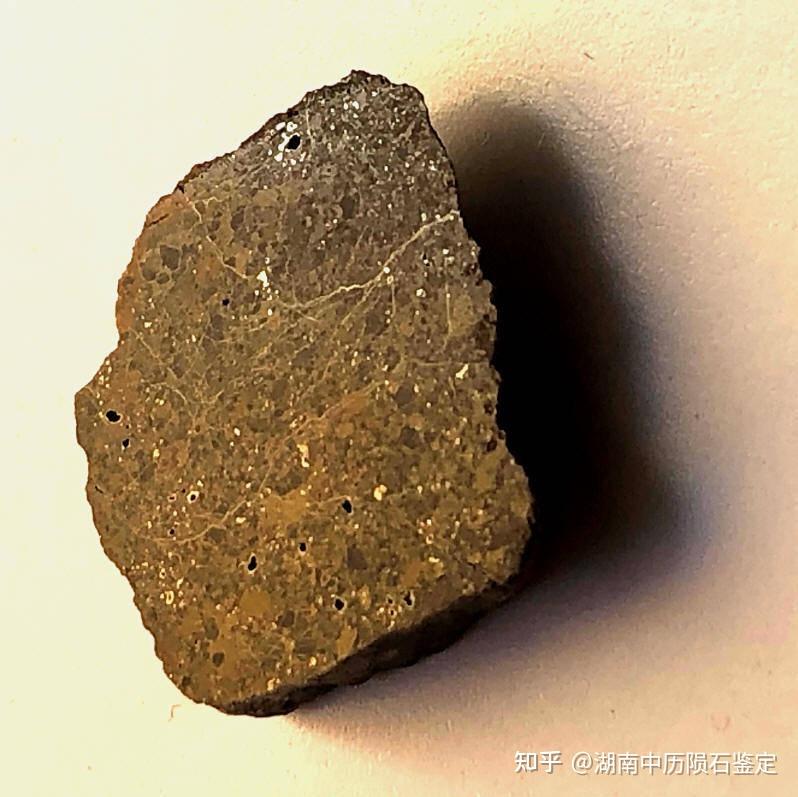 钛辉无球粒陨石真品图片 - 知乎