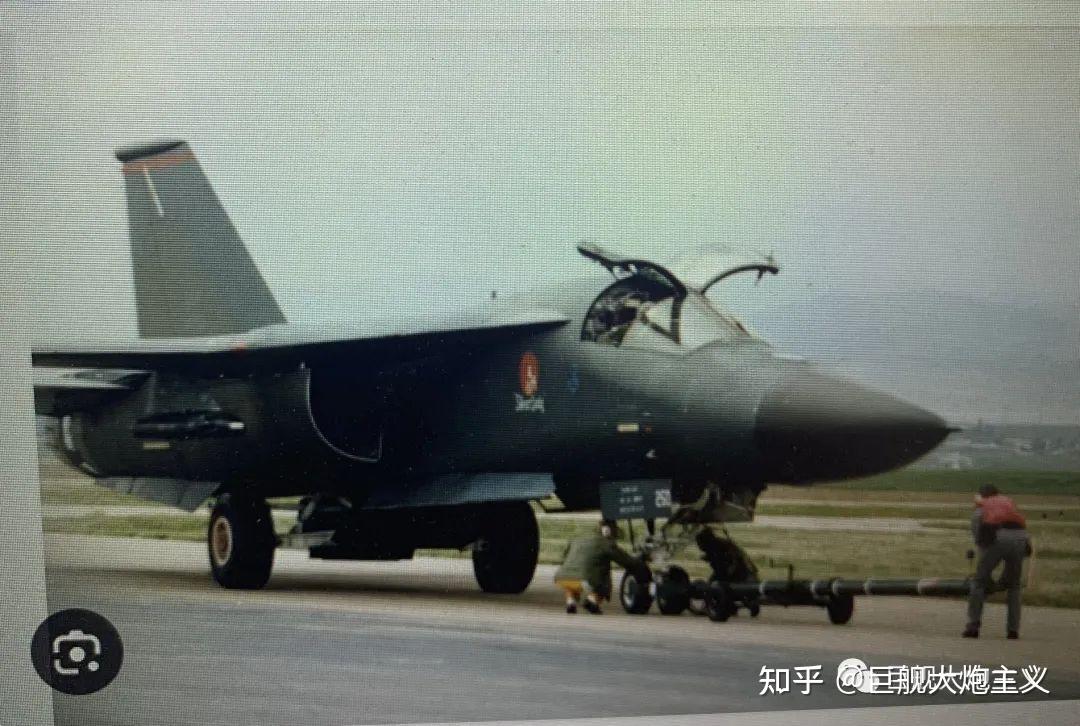 这款加长型FB-111H轰炸机是B-1轰炸机的高性价比挑战者 - 知乎