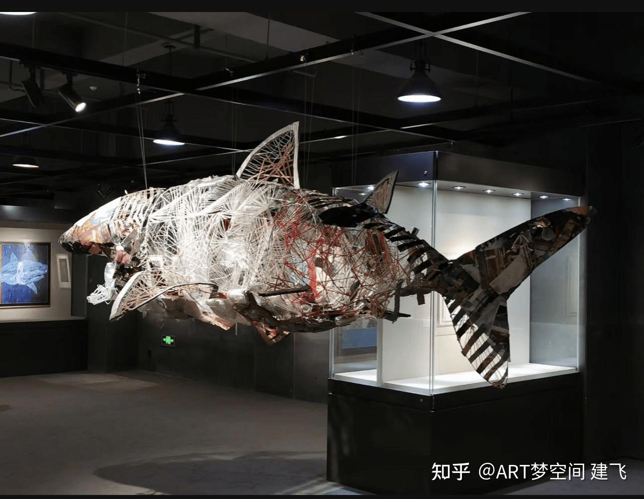 首位中国生态环保艺术家王馨曼作品与梵高等大师作品在奥地利展出 - 知乎