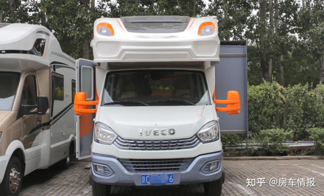新款依维柯6.5T房车！6座6卧出厂就有20度电，全家出行都能玩尽兴 - 知乎