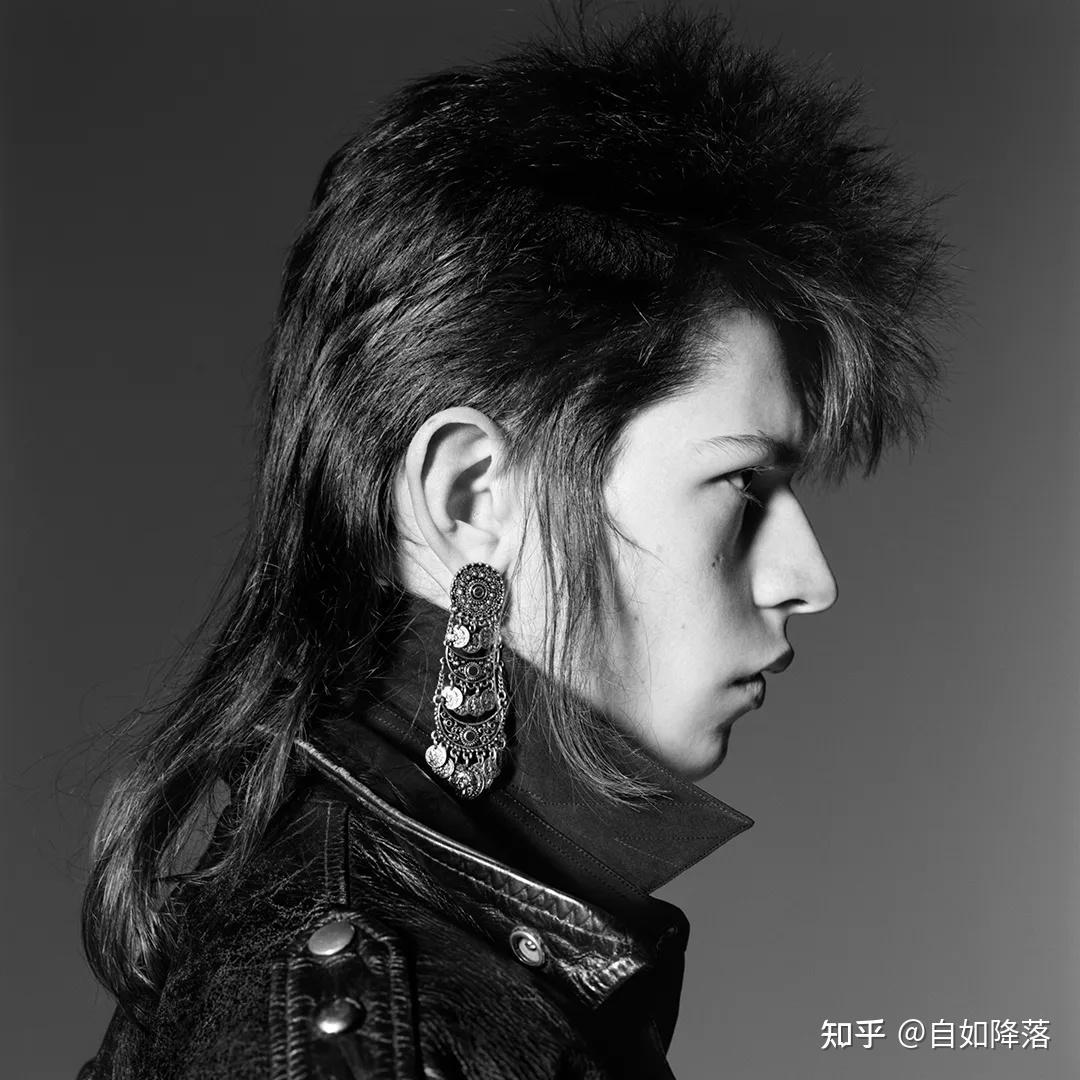 Hedi Slimane | 越骂越红？越叛逆越受宠！ - 知乎