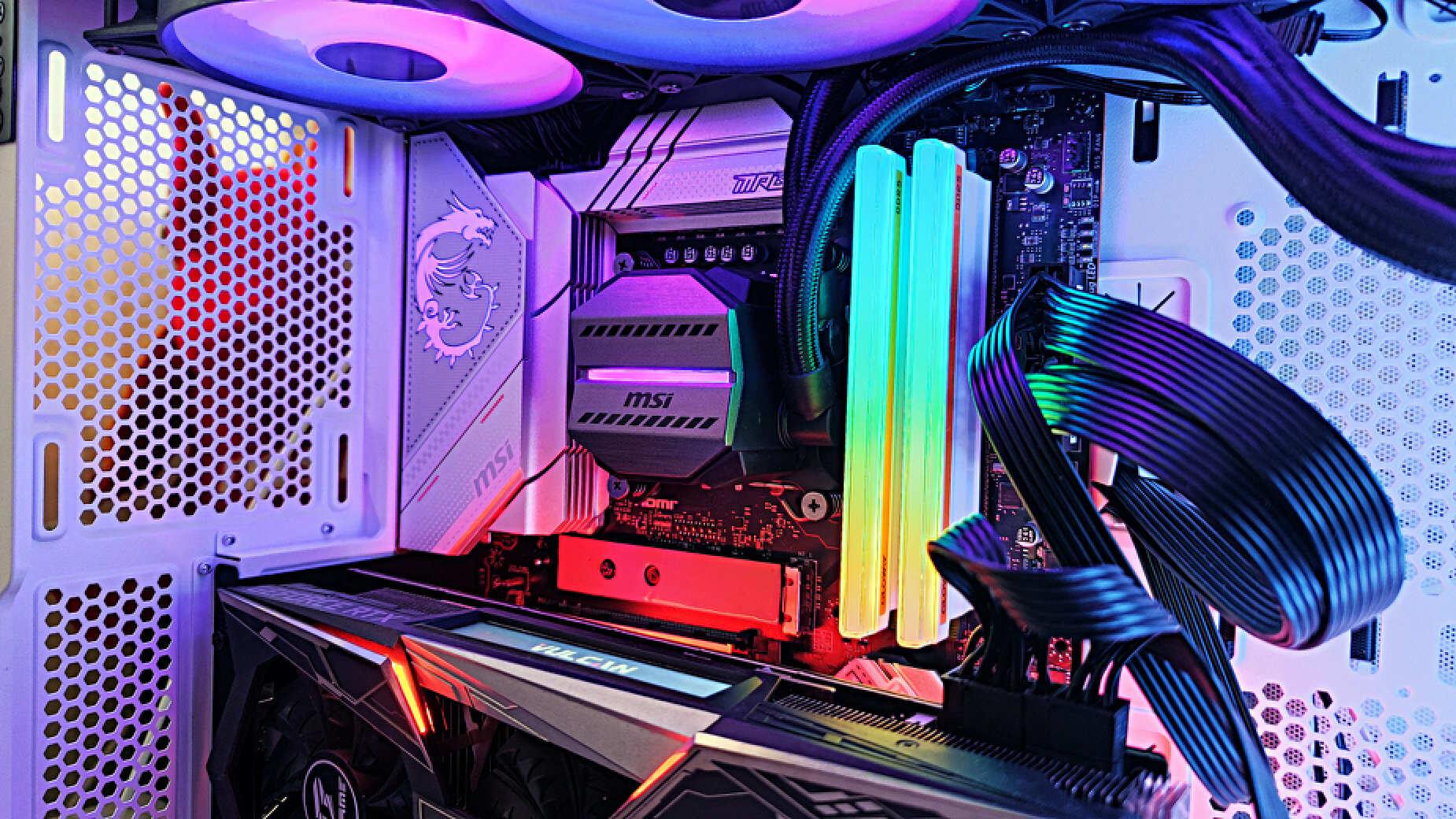 轻松超至8000MHz，价格只要799？光威32G DDR5 7000神策灯条太卷了