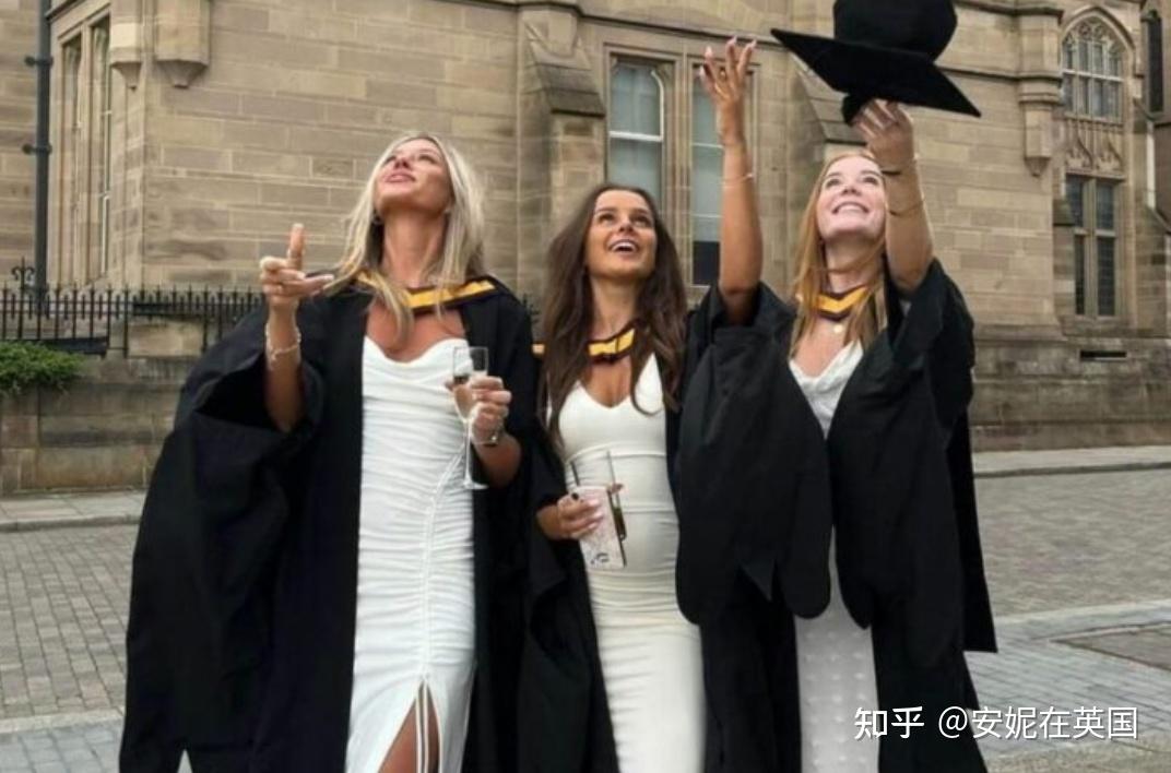 又涨了！牛津/UCL/LSE公布2024年学费标准，比上一届贵10万！... - 知乎