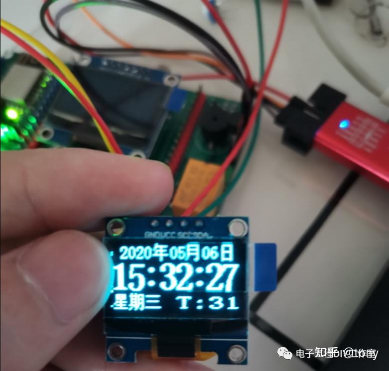 41 基于stm32的电子时钟万年历温度oled显示(源码 实物图 硬件连接) 知乎