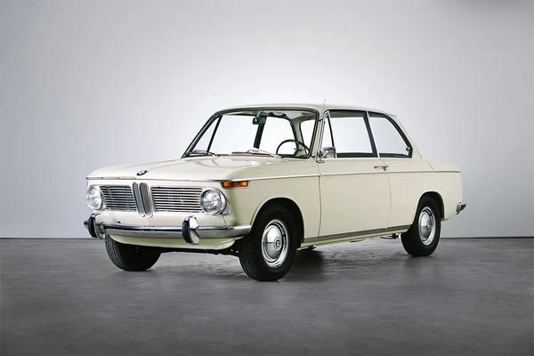 宝马100年，设计风格是如何形成的？【设计史太浓】 - 知乎