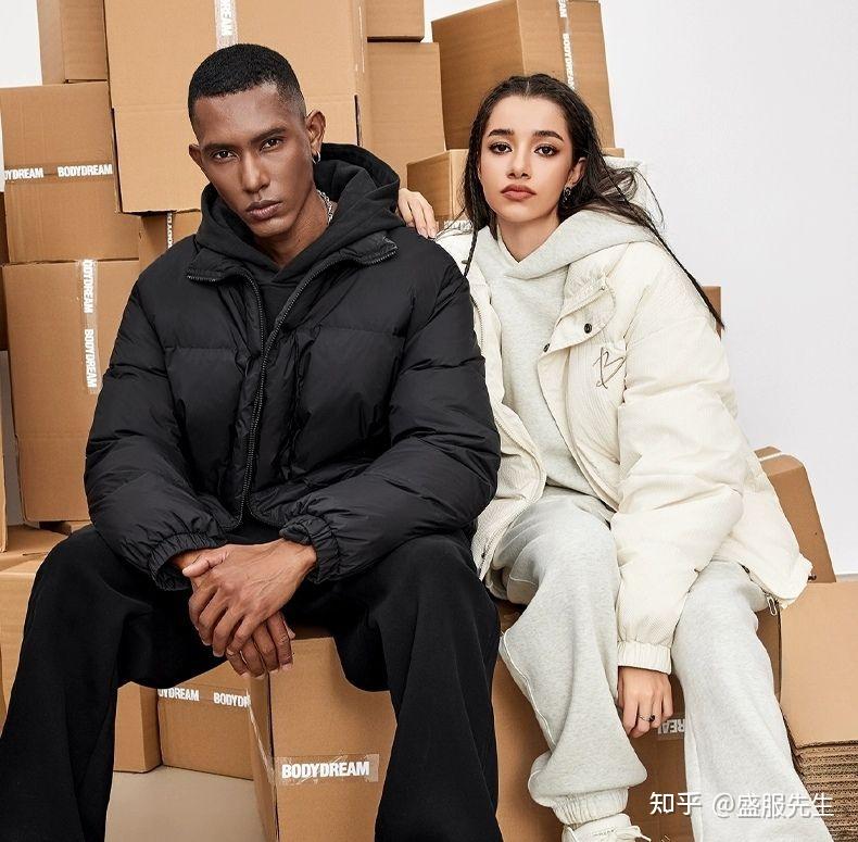 长款羽绒服灰鹅绒充绒量131g，含绒量90%，蓬松度600，零下十几度度穿会冷吗？ - 知乎