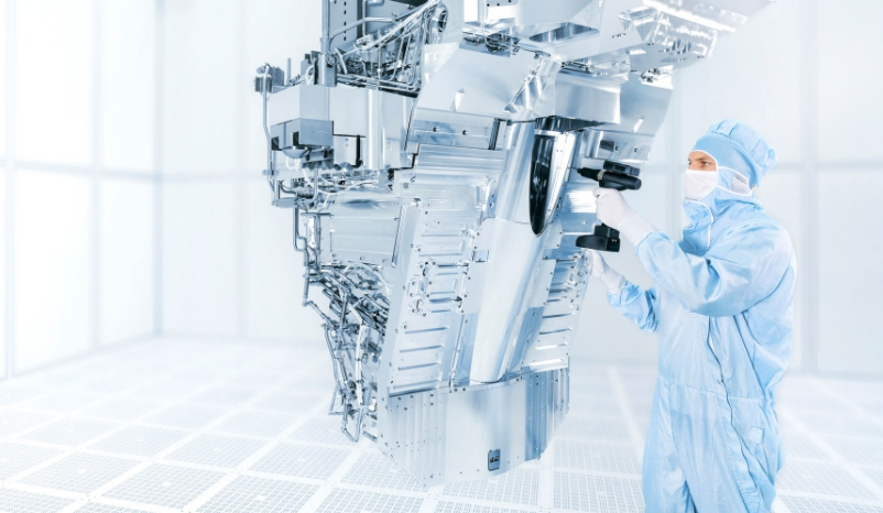 ASML警告！超500台DUV订单积压，仅能交付60% - 知乎