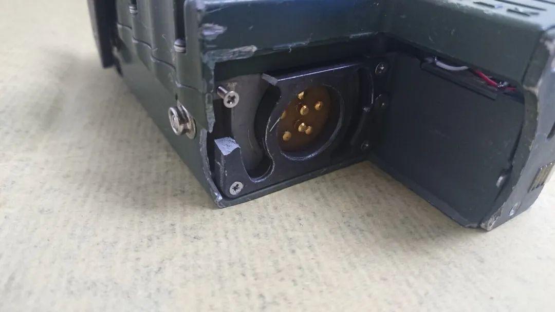 卫星通信：美国军用无线电飞行员专用设备：CSAR AN PRC-112G - 知乎