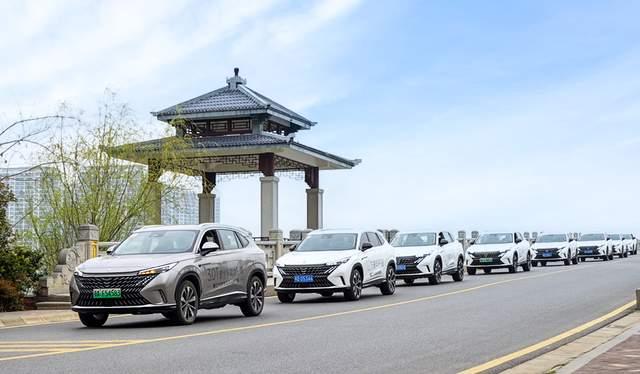 豪华平替9.99万元起，来自上汽荣威全新第三代RX5的独特福利！ - 知乎