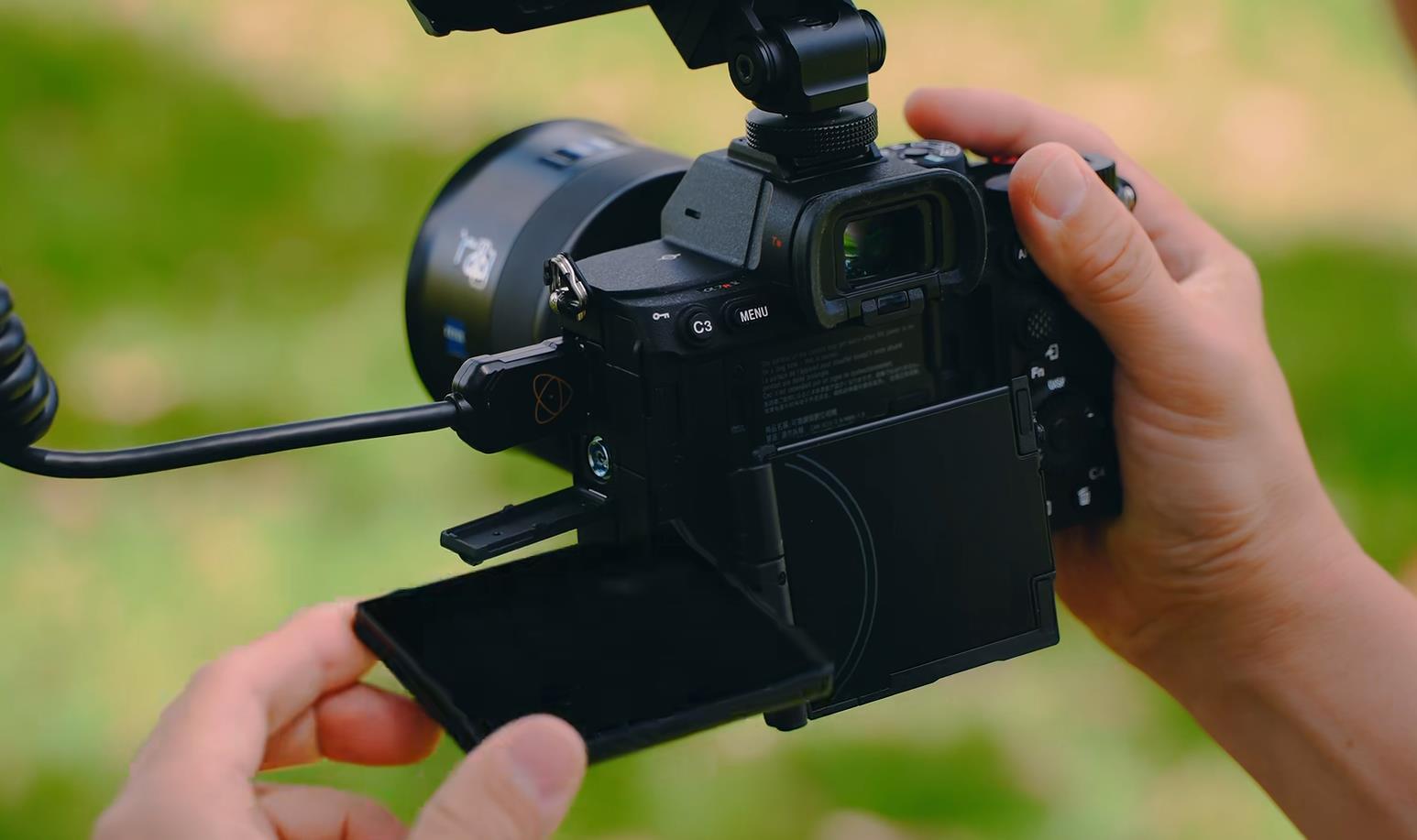 如何评价索尼在2022年10月26日发布的A7R5?