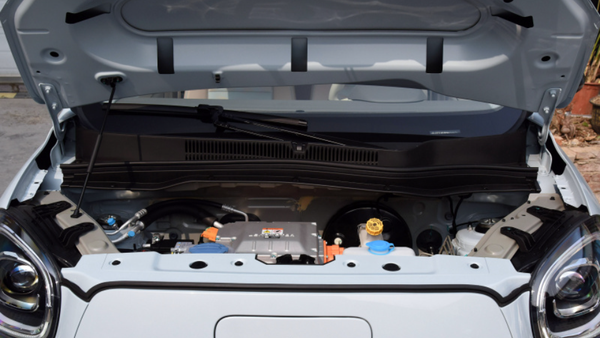 不能越野挺可惜，303km续航的宝骏悦也，真能值9万？ - 知乎