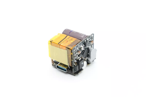 拆解报告：ANKER安克迷你30W氮化镓充电器A2147 - 知乎