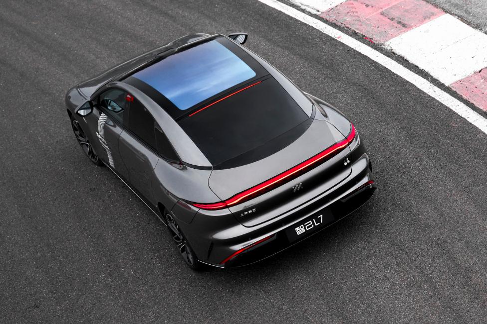 后起新秀PK赛，智己L7对比捷尼赛思纯电G80 - 知乎