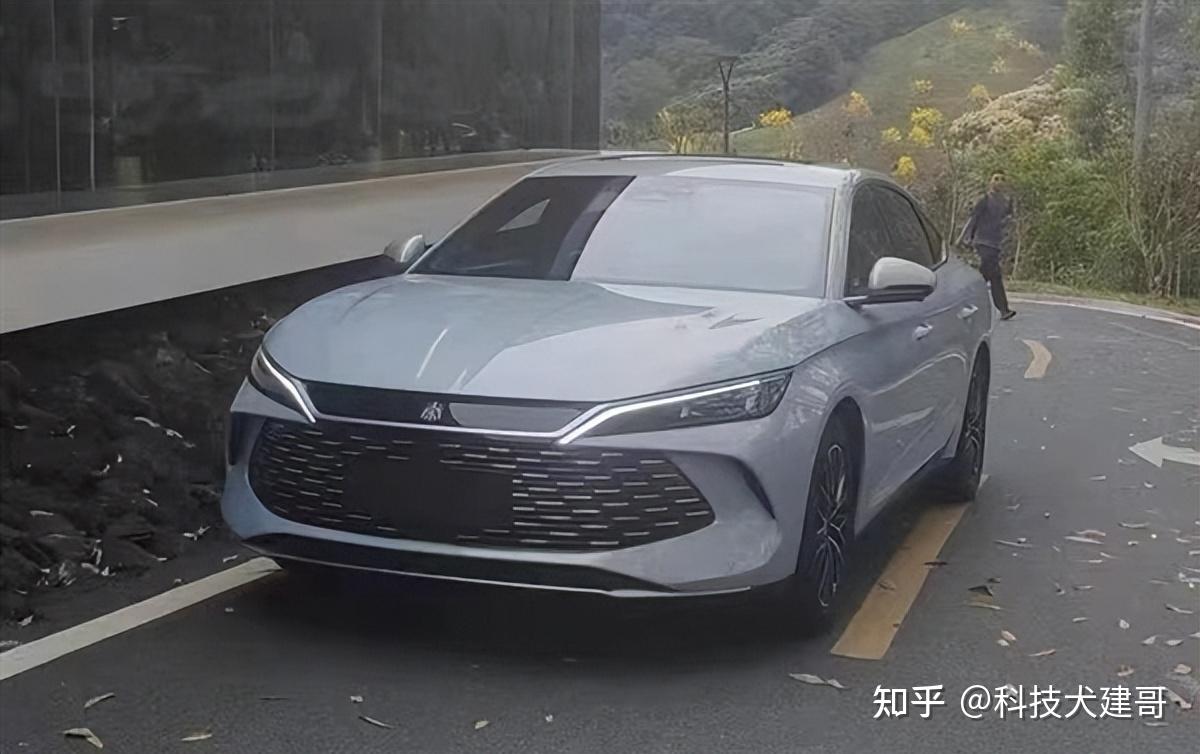 一文看懂小米SU7四种轮毂、轮胎；第五代DM-i百公里油耗不到4升 - 知乎