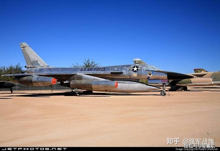 B-58作为世界上第一种超音速战略轰炸机 - 知乎