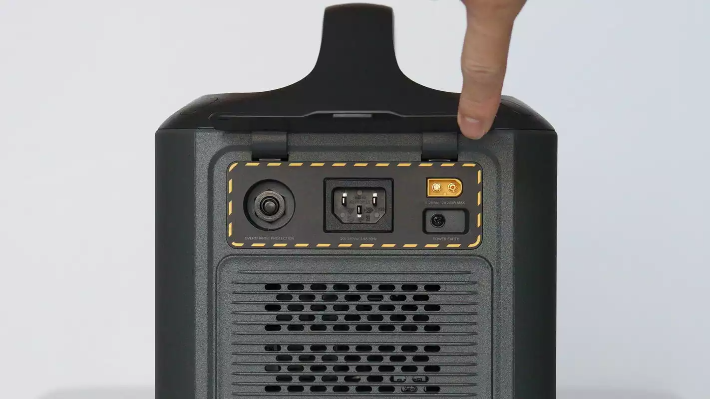 拆解报告：UGREEN绿联600W便携户外电源GS600 - 知乎