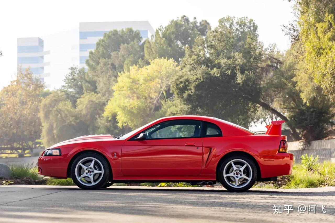 全球限量300台+低里程，罕见的2000年福特野马SVT Cobra R - 知乎