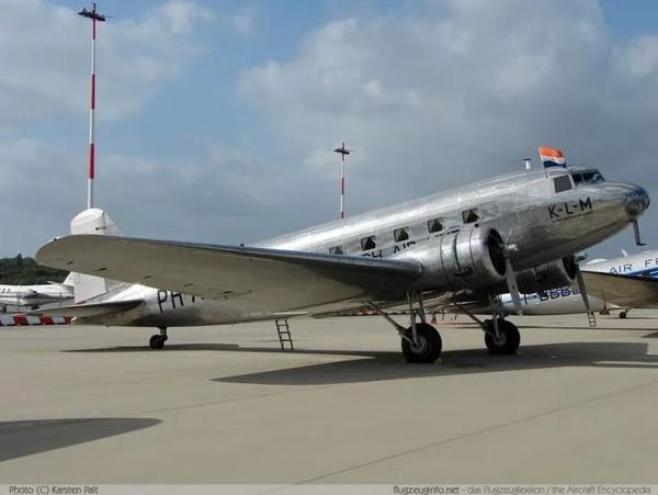 民航时代的开拓者：Douglas DC-3 - 知乎