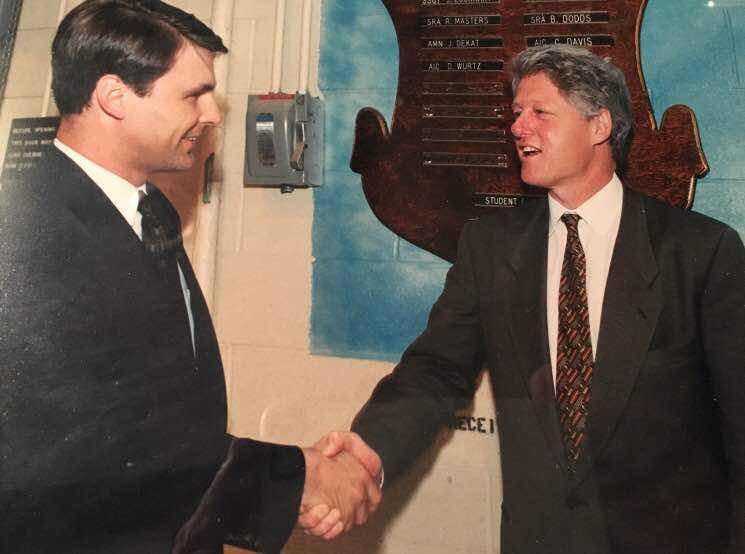 Todd Sandness 是誰? Who is Todd Sandness? - GetIt01