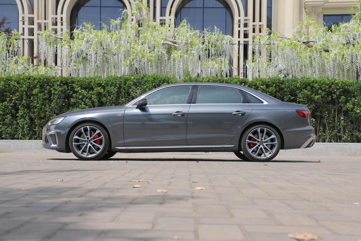 选车3+2：终端优惠感人买不买？奥迪A4L优缺点分析 - 知乎