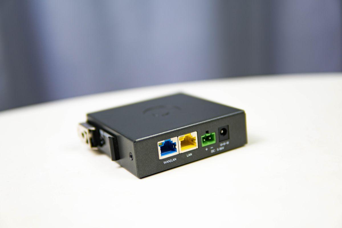 无网线的最佳WiFi方案，蒲公英R300A 4G工业路由器测评 - 知乎