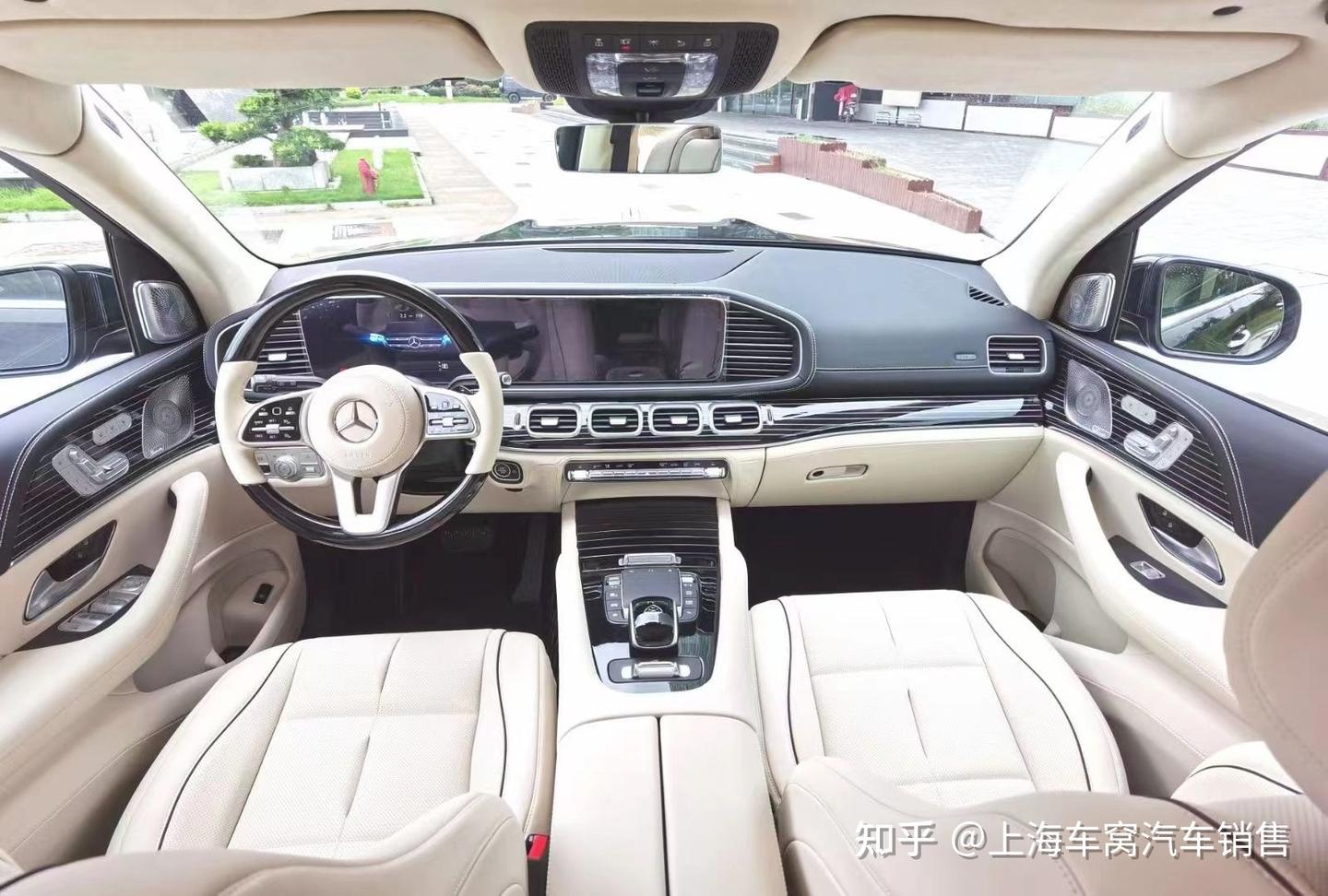 老板们的不二之选，花155万提一辆迈巴赫GLS600，小玉带你看看吧 - 知乎