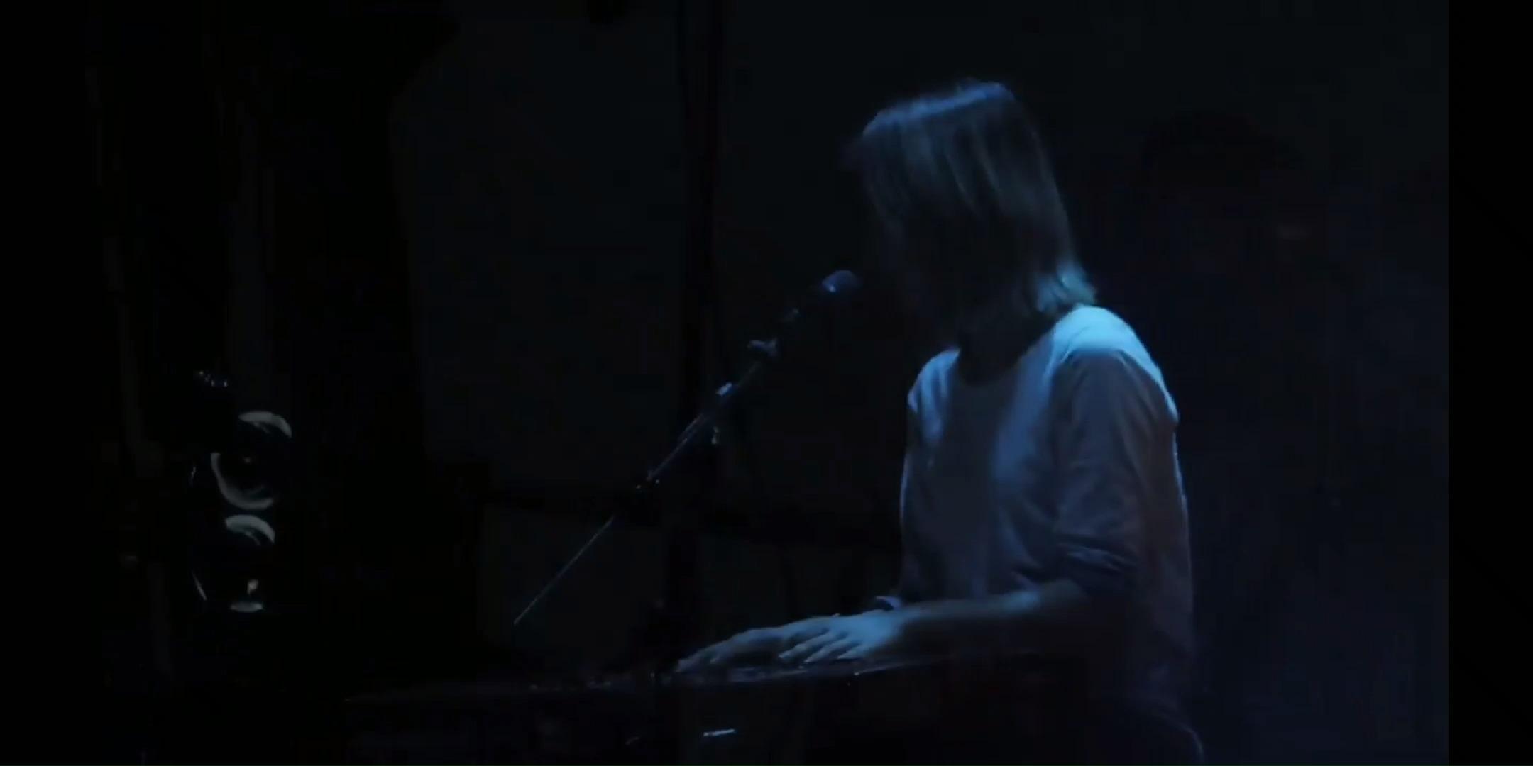 Tizzy Bac 《知人》 - 知乎