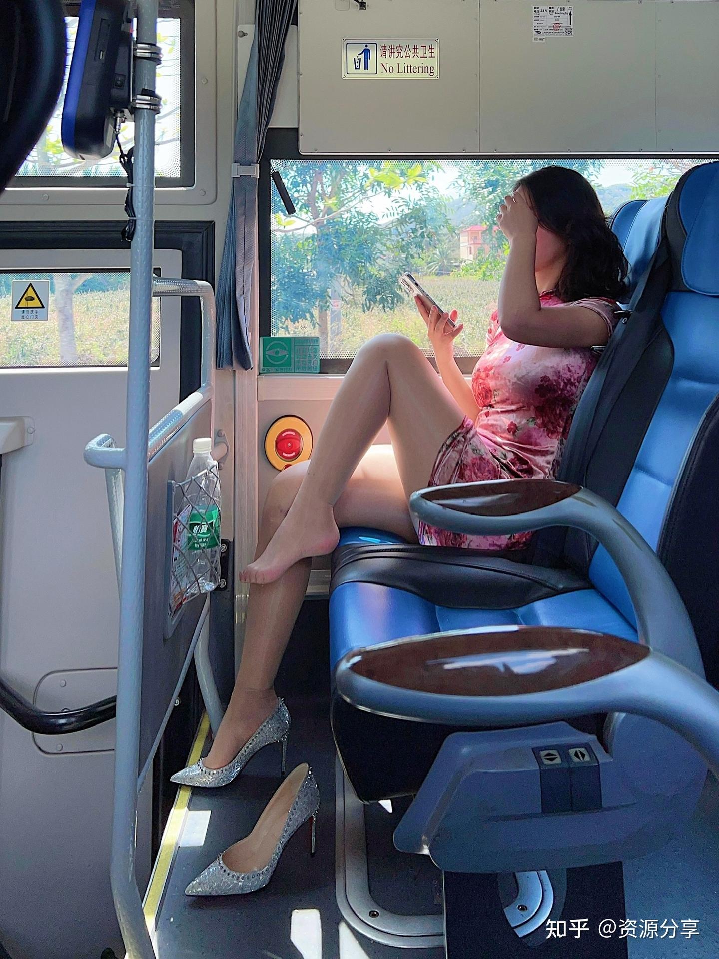 张贺玉张老师微密圈系列写真[92P／104MB] - 知乎