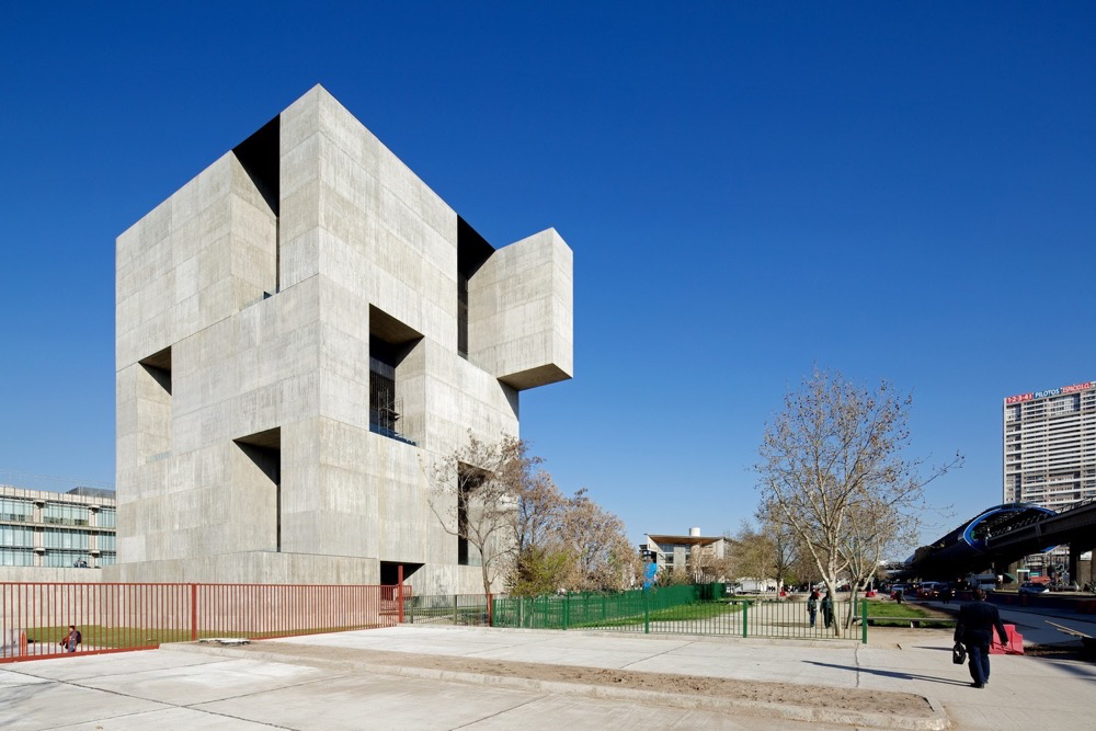 Alejandro Aravena｜对建筑社会性、节能的探索，朴素的质感却是精致的设计 - 知乎