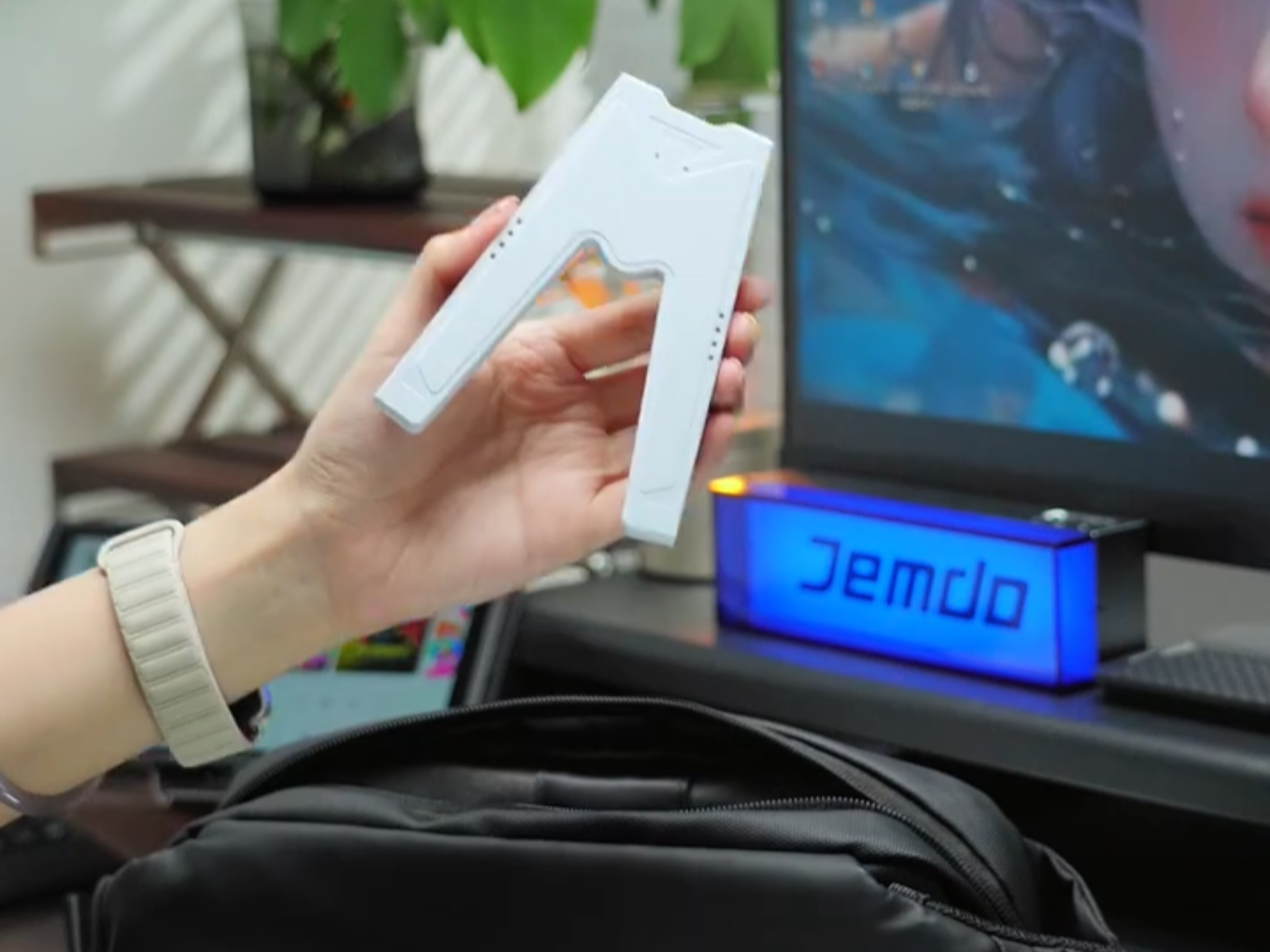 Jemdo Switch 2 代充电握把评测：值得入手的游戏续航救星 - 知乎