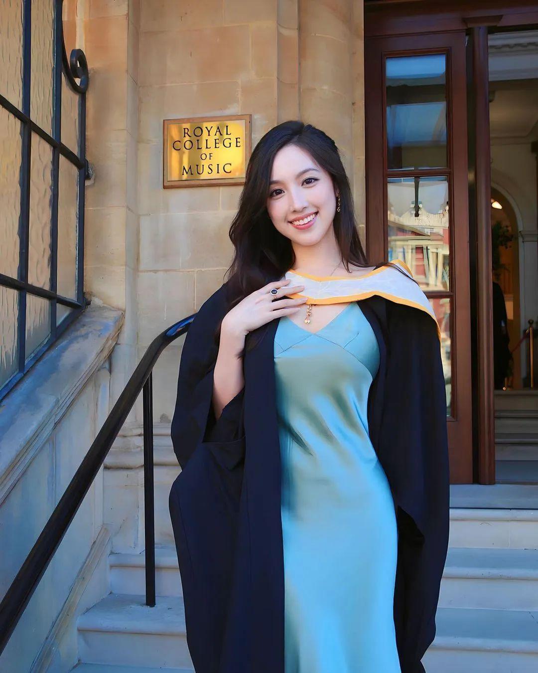 香港网红hedy，完美比例，惹火身材，甜美笑容，艺术造诣极高 - 知乎