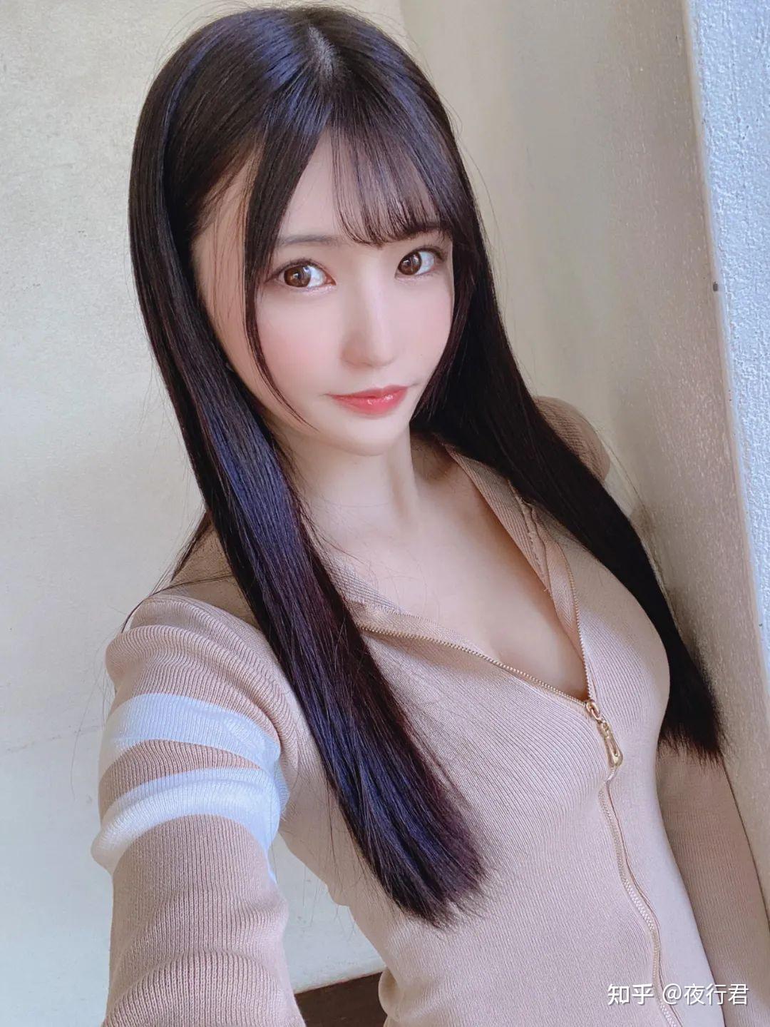 她出道即巅峰!力压三上老师 知乎