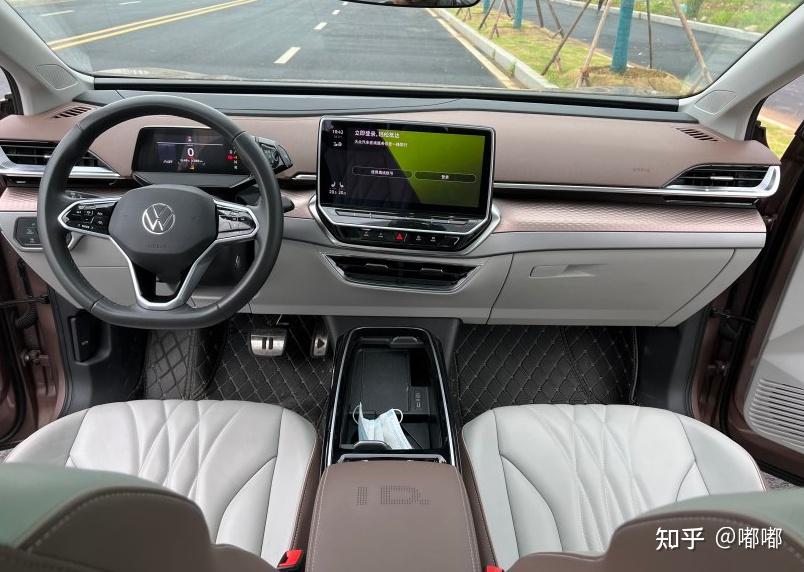 比Model Y性价比高，23款id6的布局更实用 - 知乎