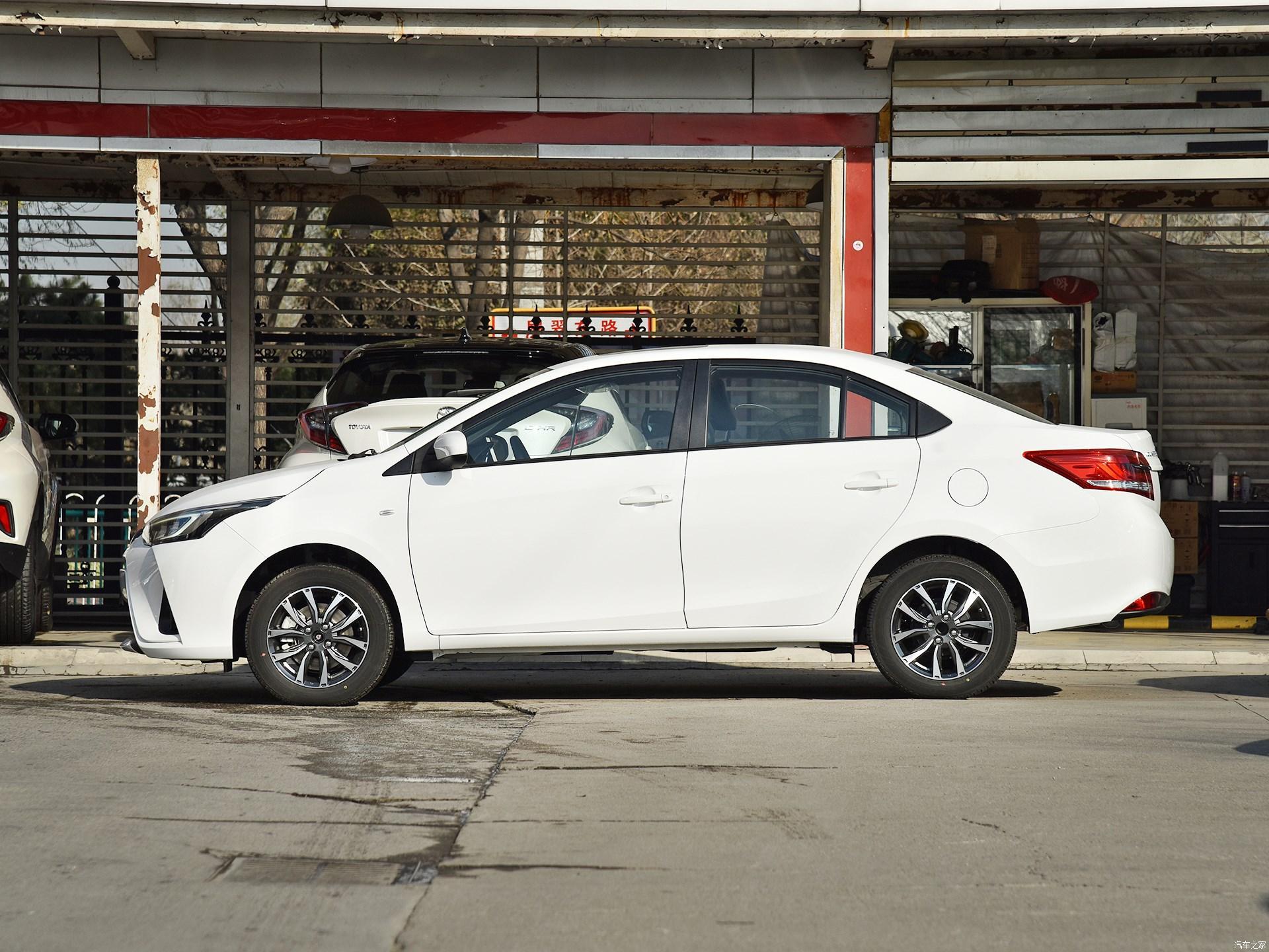 经济时尚代步车 憨车先生带你看丰田YARiS L 致享 - 知乎