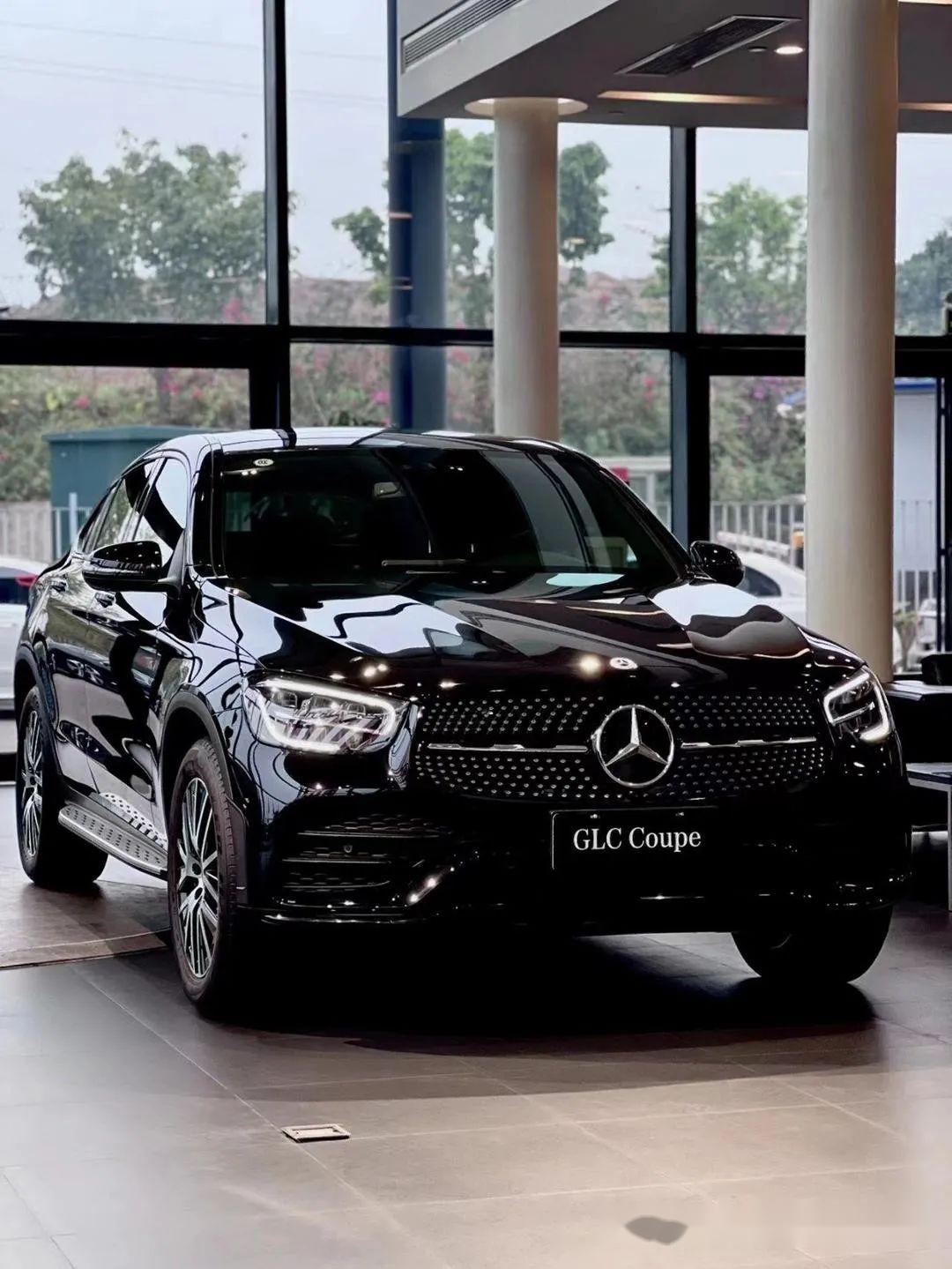 奔驰“掀桌子”，GLC价格暴跌17.76万元，2.0T+258匹，9挡手自一体纵享丝滑！ - 知乎