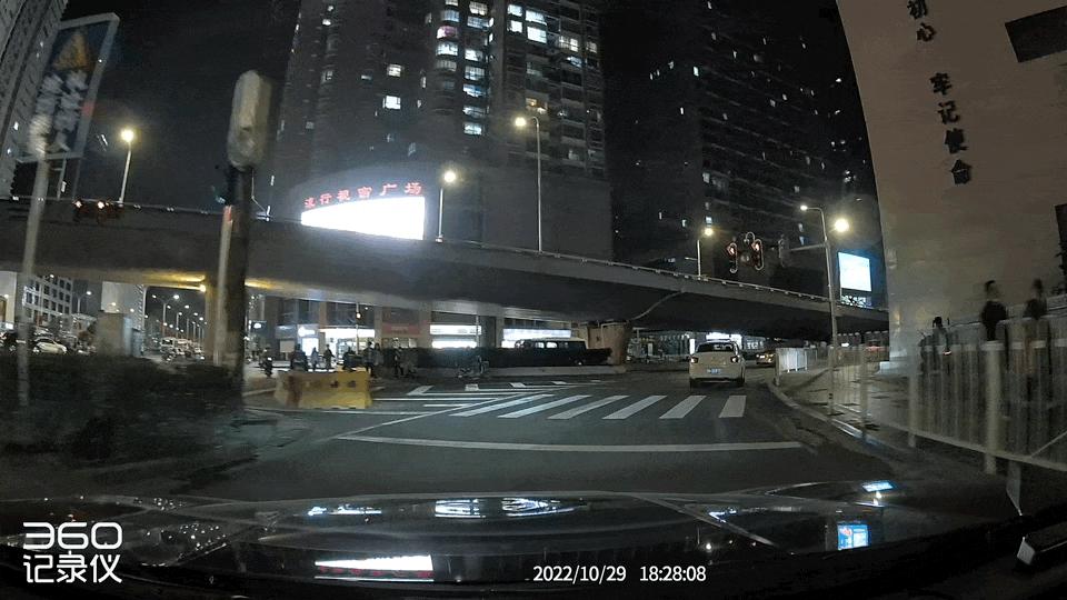 4K画质+第四代鹰眼夜视+轨迹 AI 检索，记录仪中的大G——360行车记录仪G900 - 知乎